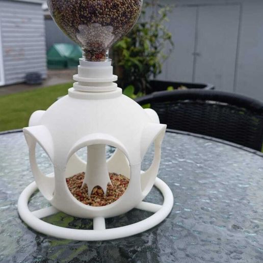 🐦 Bird Feeder・Free STL File for 3D printing・Cults