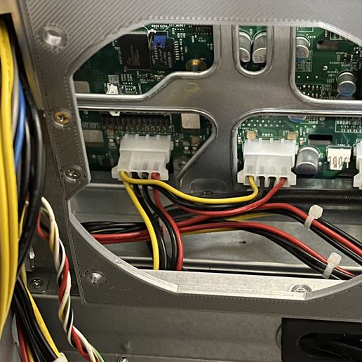 📱 Supermicro SC846 120mm Fan Shroud・ STL File for ・Cults