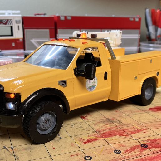 3D printer 2009 Ford F350 rc body shell with interior • made with Ender ...
