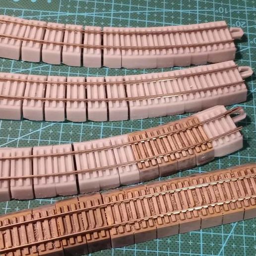 👽 N-Scale Custom Track with Compatibility・Free STL File for ・Cults