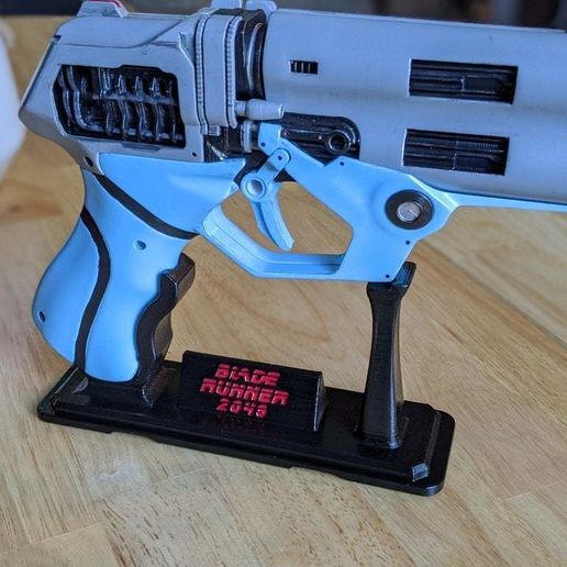 Free STL file Luv's Blaster Stand 👽 ・Object to download and to 3D print ...