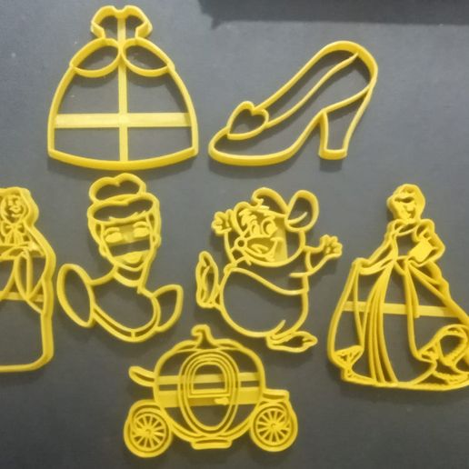 🍪 Cinderella Cookie Cutters 5 cookie cutters・ STL File for 3D printing ...