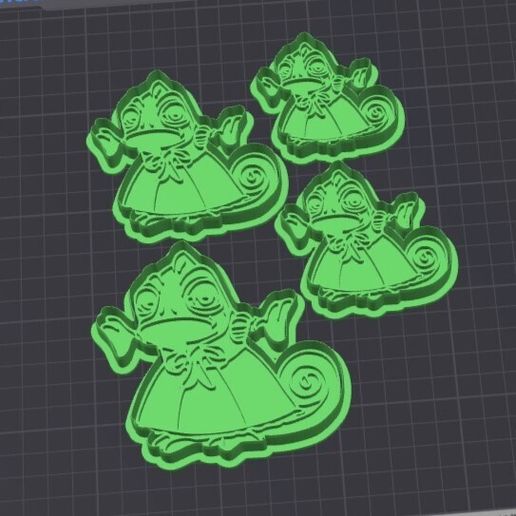 👗 Pascal with dress, Tangled (4 sizes)・ STL File for 3D printing・Cults