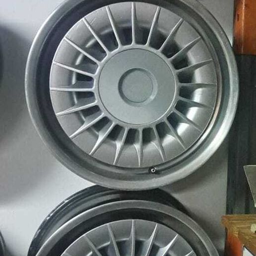 STL file BMW E30 Alphina Center Caps 🔧 ・3D print object to download・Cults