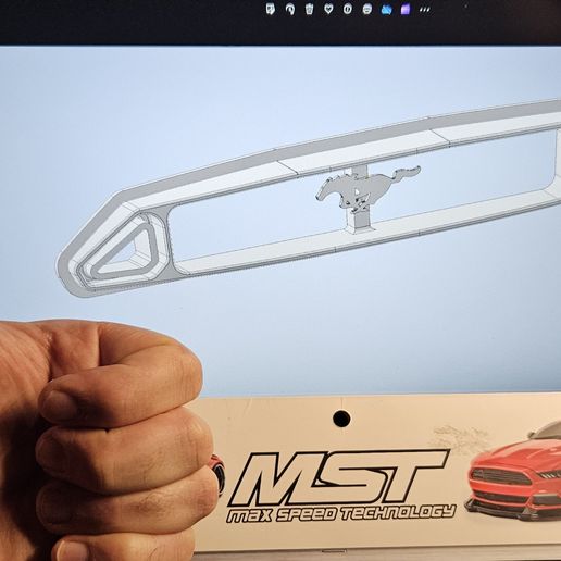 🐎 Mustang MST LMBT grille・ STL File for 3D printing・Cults