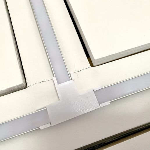 Free STL file LED Strip T-Junction 🖼 ・3D printing design to download・Cults