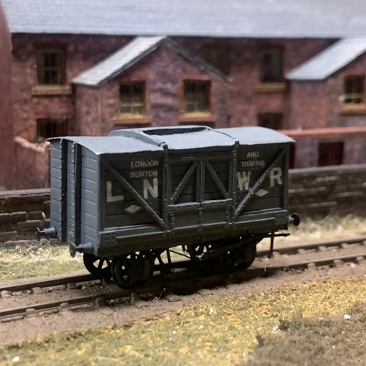 🍺 LNWR D15 Beer Van・ STL File for 3D printing・Cults
