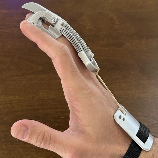 🐺 Retractable Claw・ 3D File for 3D printing・Cults