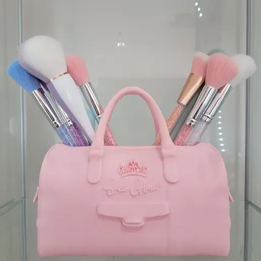 👛 Commercial Use Designer Duffel Bag Duffle Bag Holder・ OBJ File for 3D ...