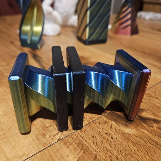 🟪 Square Bolt and Nut Fidget Toy・ STL File for 3D printing・Cults