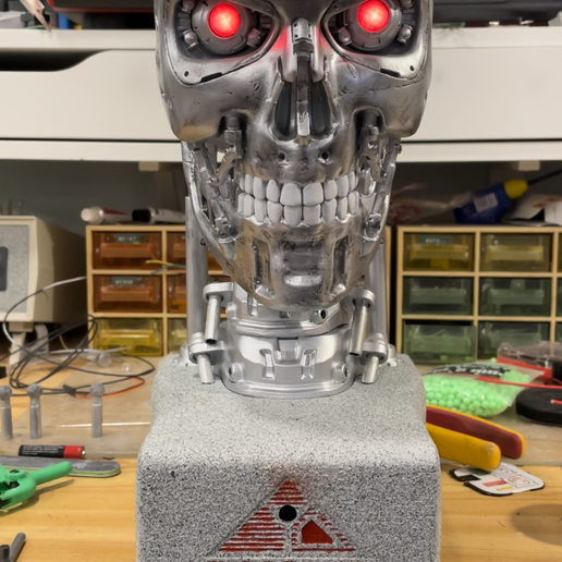 💀 animatronic T-800 Terminator skull with face tracking・3D-печать на 3D ...