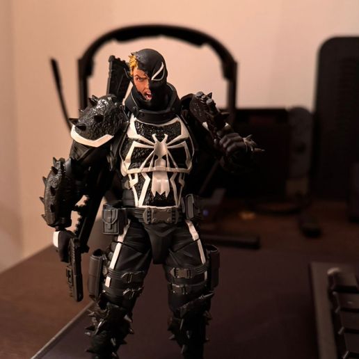 🦸‍♂️ AGENT VENOM CUSTOM HEAD BATTLE DAMAGE AND NORMAL LEGENDS・ STL File ...